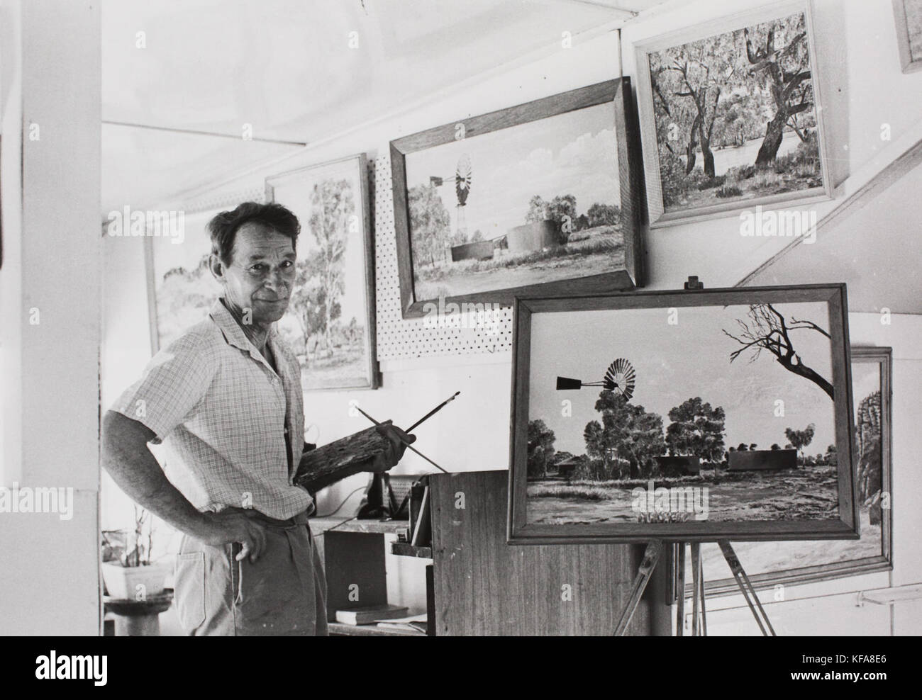 Artist Bill Fullwood Stock Photo - Alamy