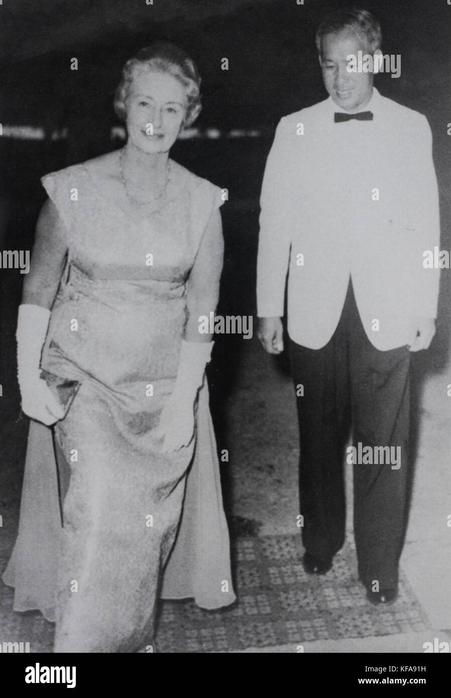 Lillian Dean and Harry Chan Stock Photo - Alamy