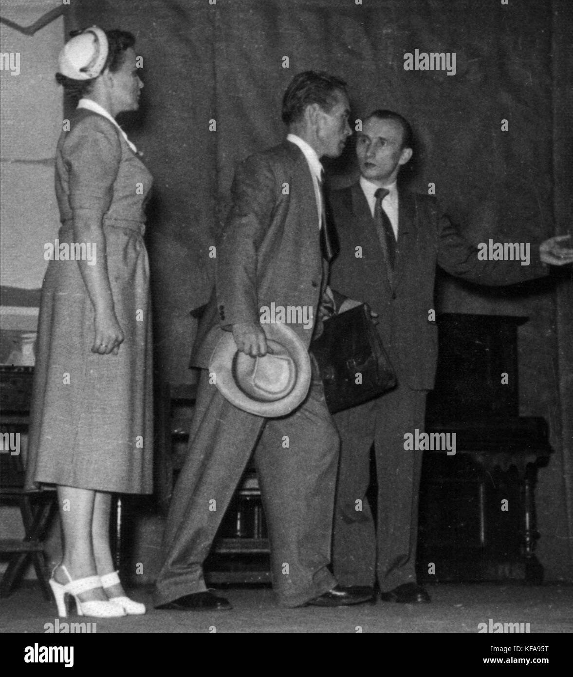 1954 04 10 Vesely Vechir Stepan & Stephanie Chwyla Stock Photo - Alamy