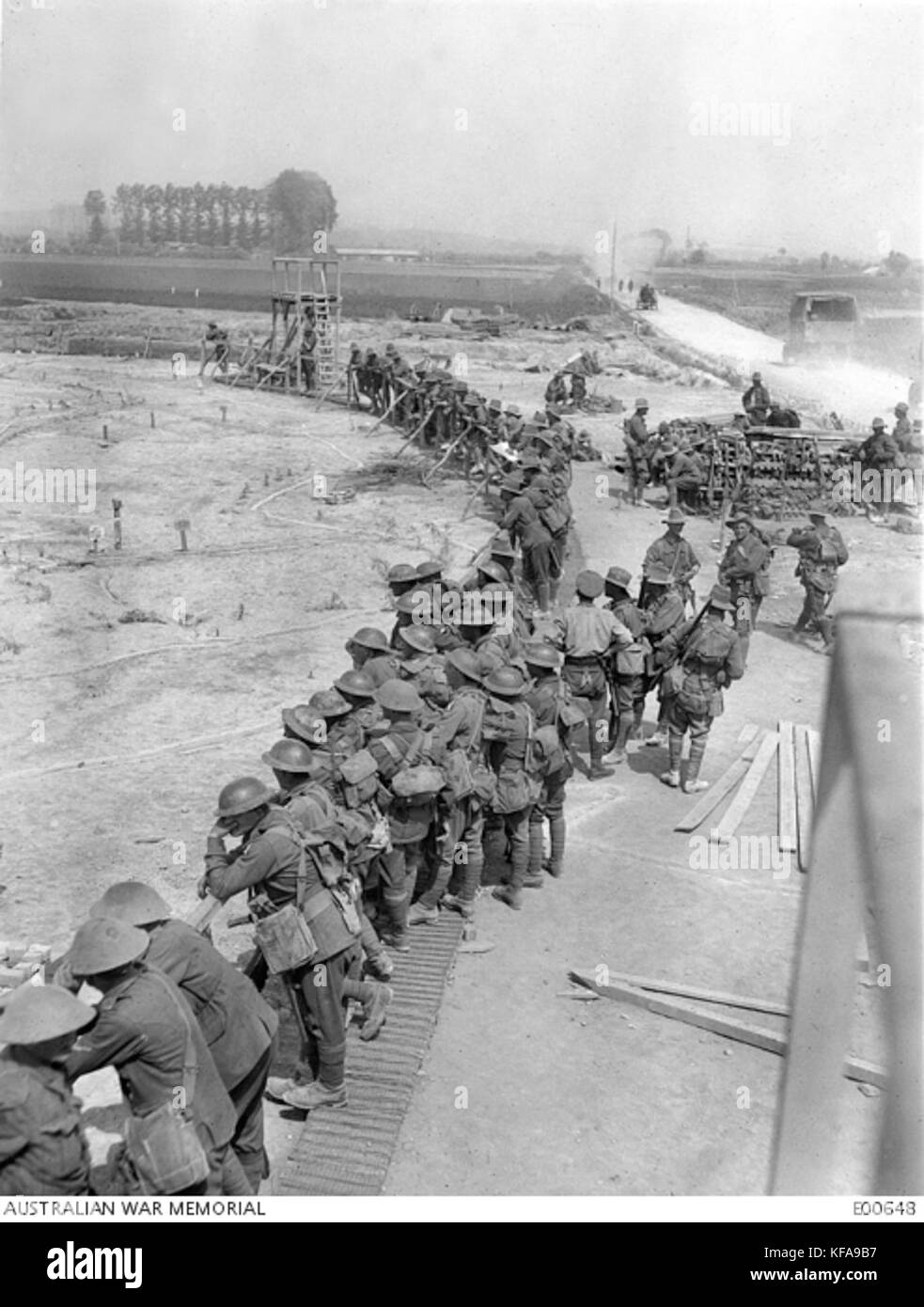 Ridge contour Black and White Stock Photos & Images - Alamy