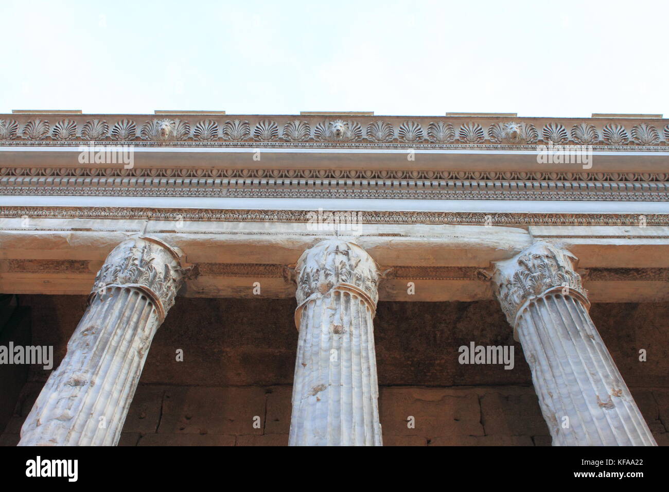 Temple of Hadrian in Rome, Italy Stock Photo - Alamy