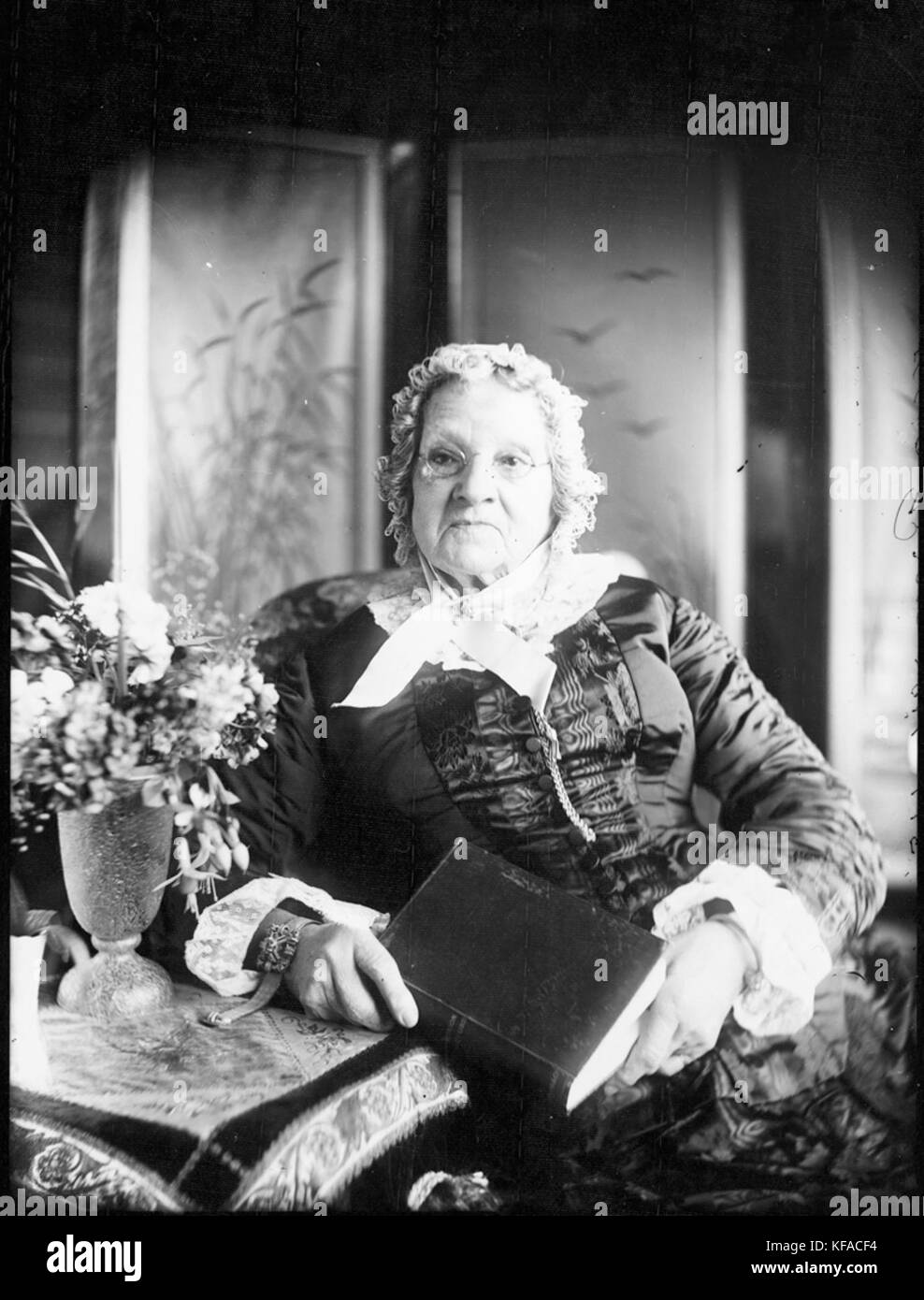 Mrs Ramsay (2376044951 Stock Photo - Alamy