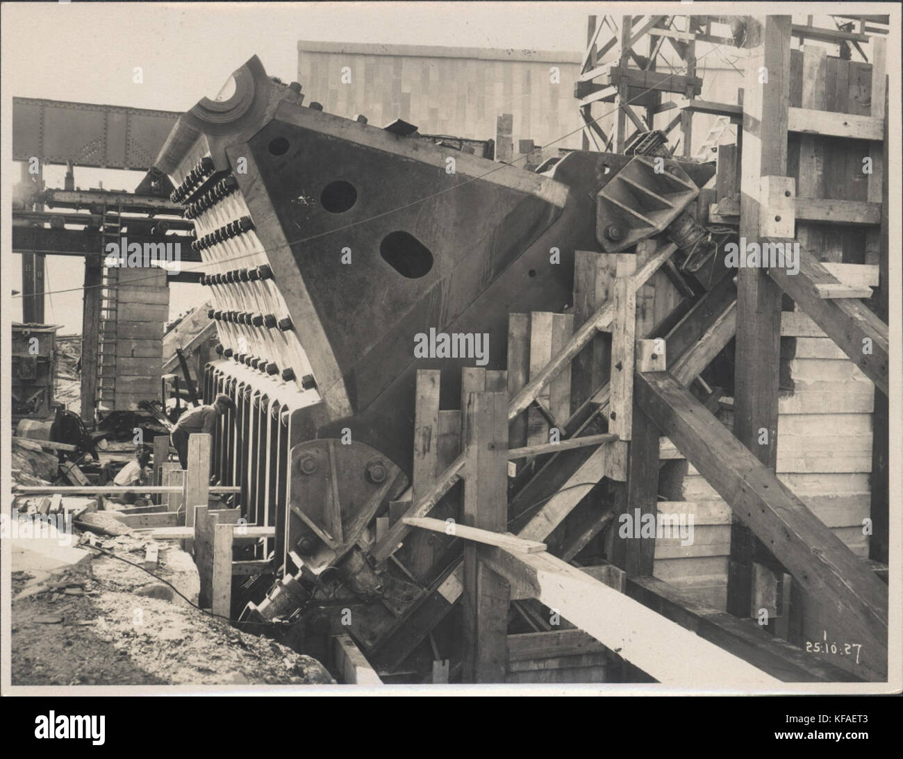 This is an image of the north pivot bearing for the Sydney Harbour ...