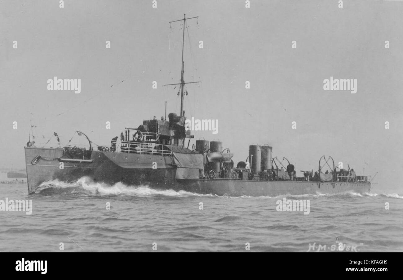 Royal navy river class hi-res stock photography and images - Alamy