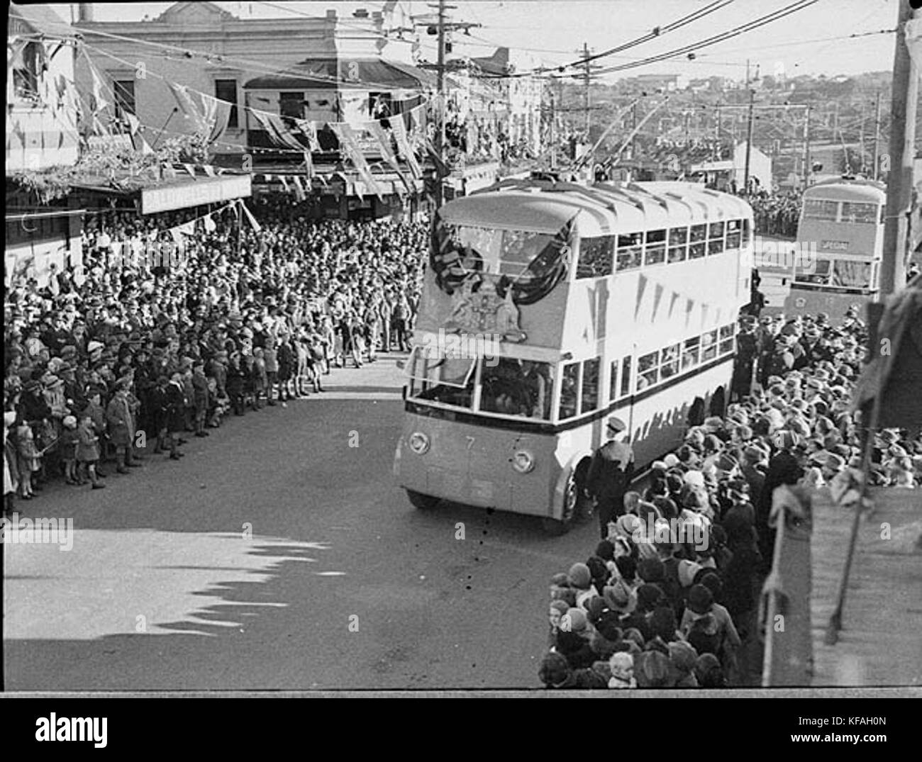 Vintage sydney bus hi-res stock photography and images - Alamy
