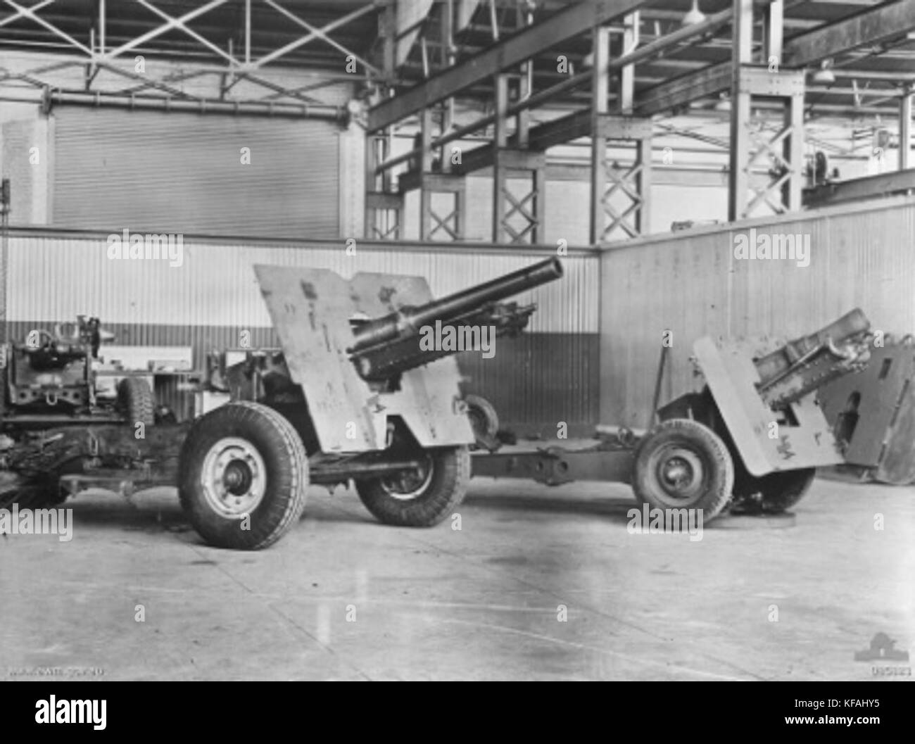 25pdr hi-res stock photography and images - Alamy