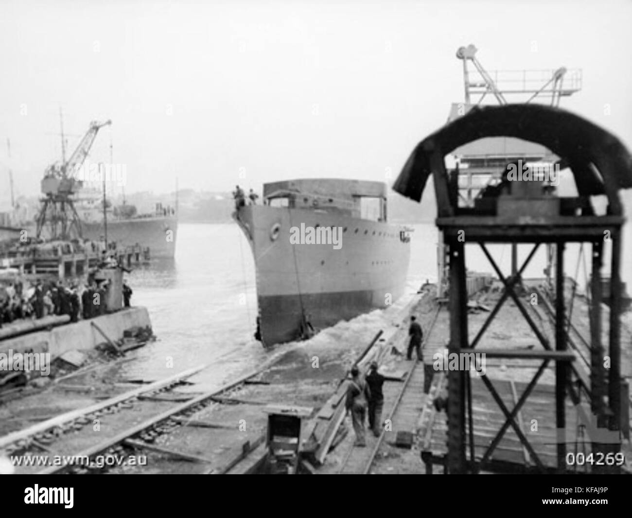 HMAS Bathurst launching 004269 Stock Photo - Alamy