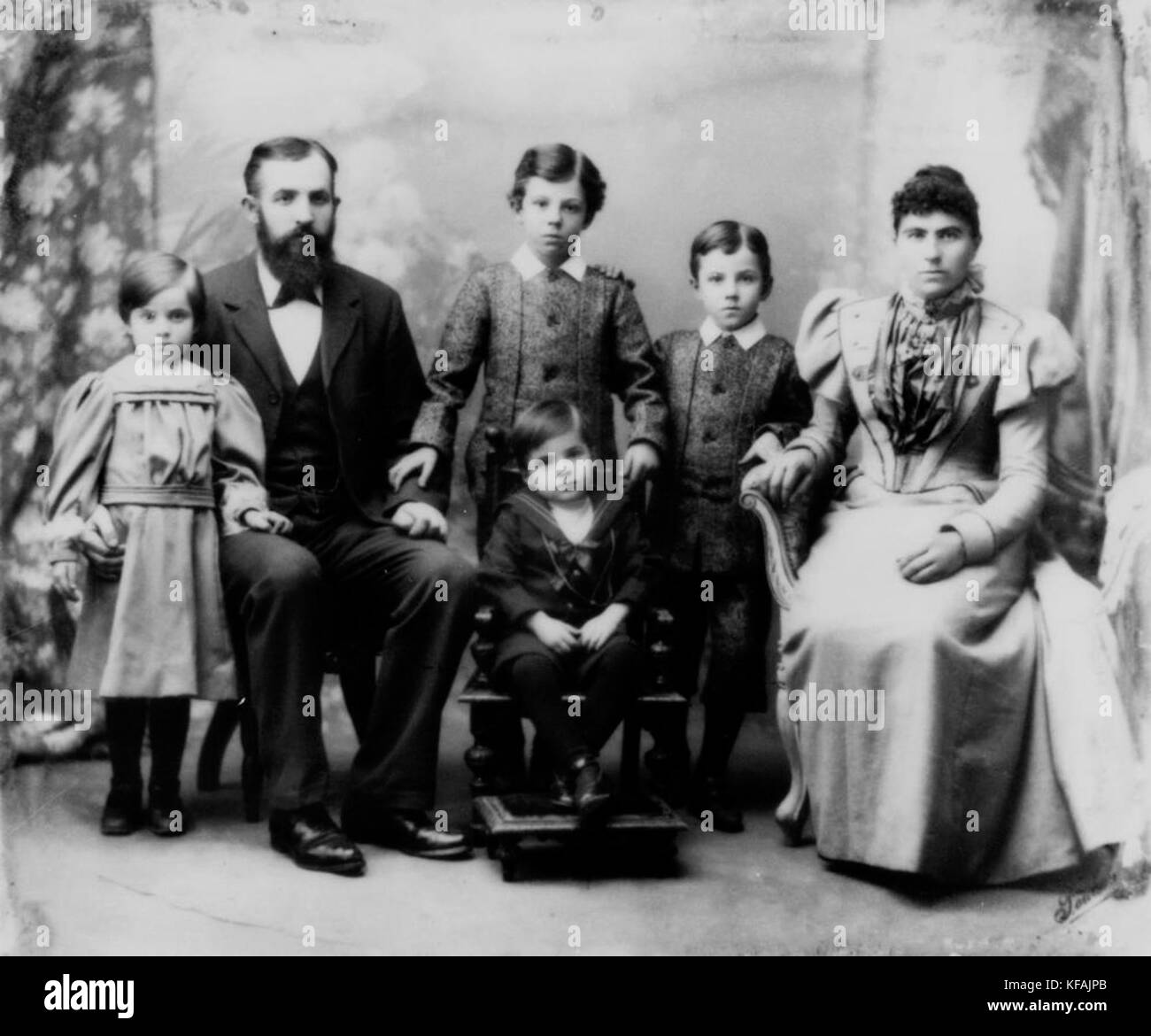 1 129835 Karl Wacker and his family, Brisbane, ca. 1898 Stock Photo - Alamy
