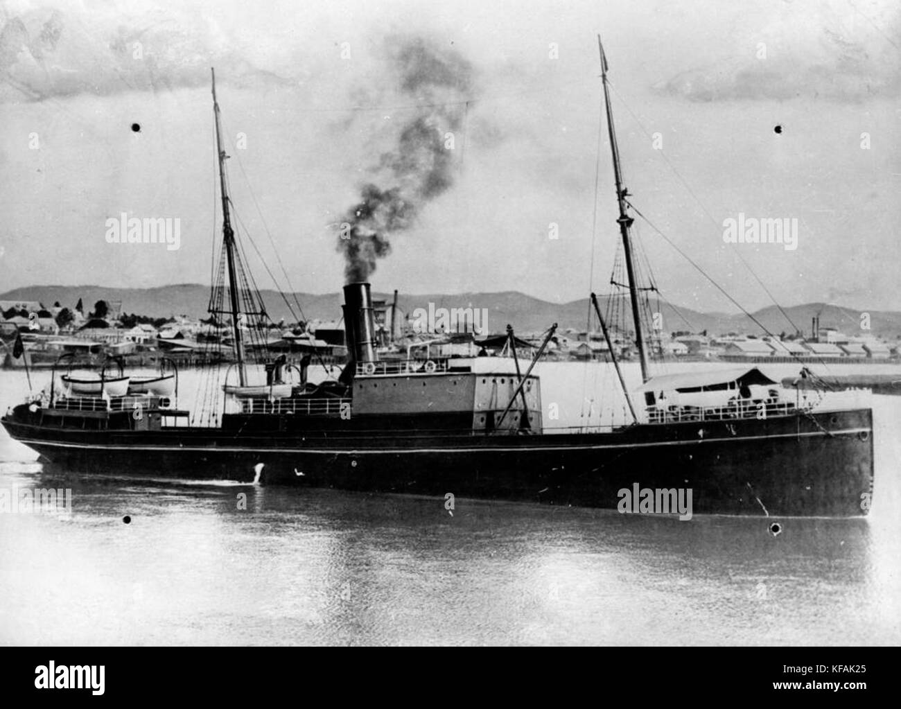 1 105592 Iceberg (ship Stock Photo - Alamy
