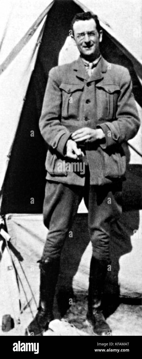 War correspondent charles bean hi-res stock photography and images - Alamy