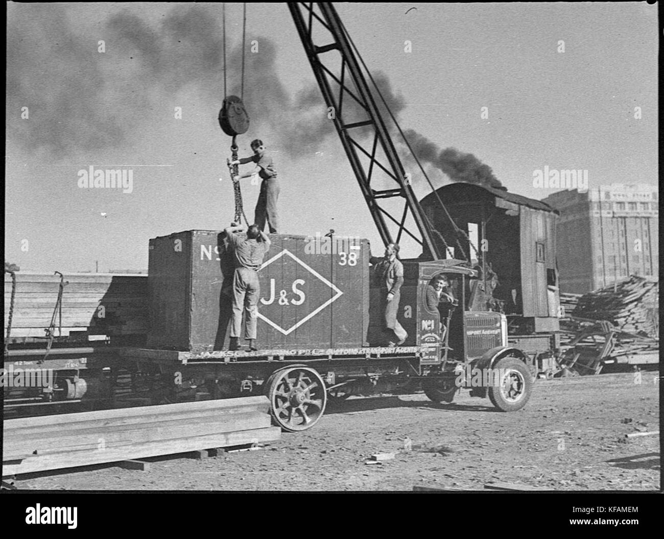 Transportation news hi-res stock photography and images - Alamy