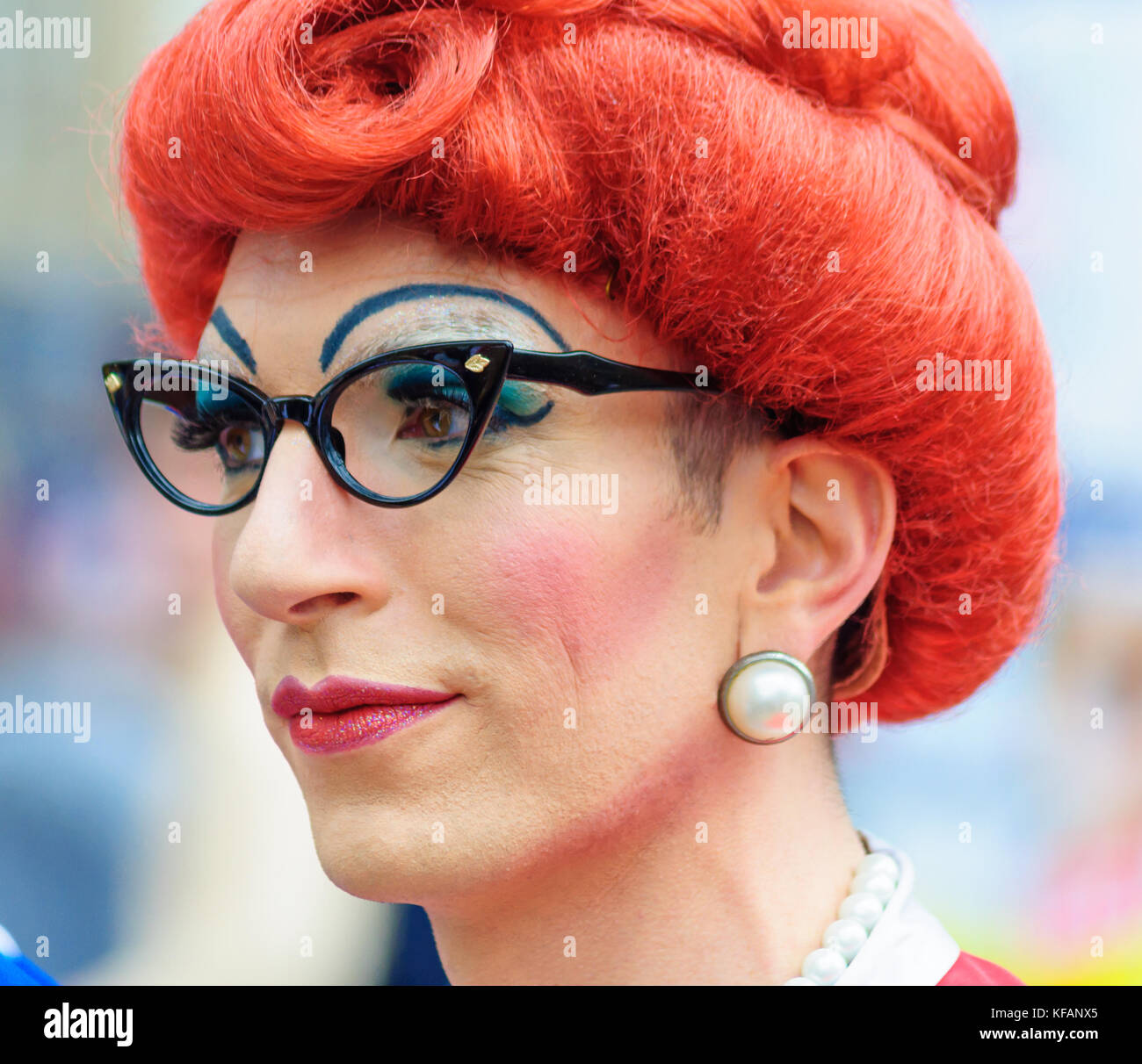 Drag artist entertains on the high street during the Edinburgh Fringe ...
