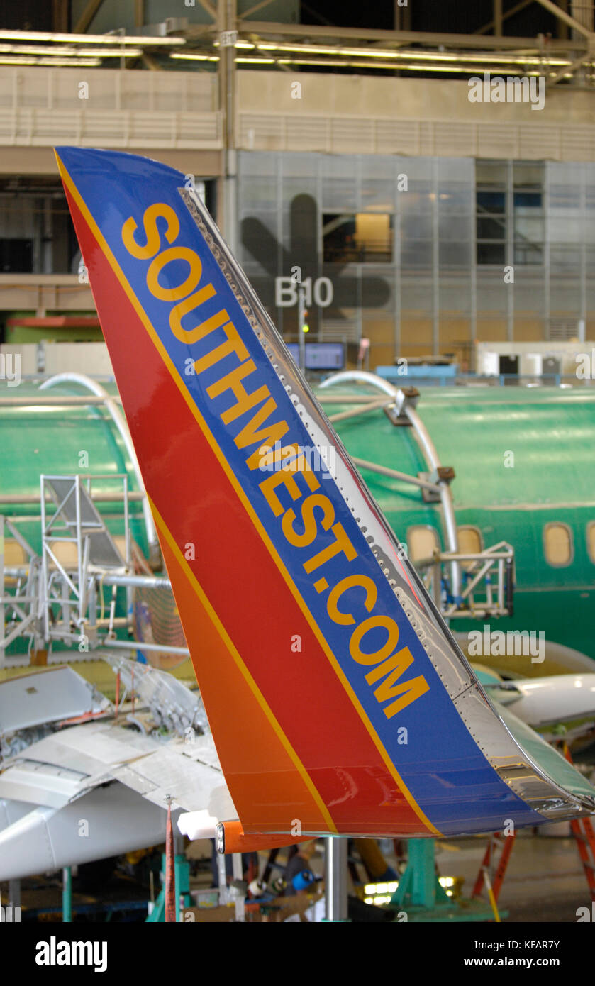 737 jet production line hi-res stock photography and images - Alamy