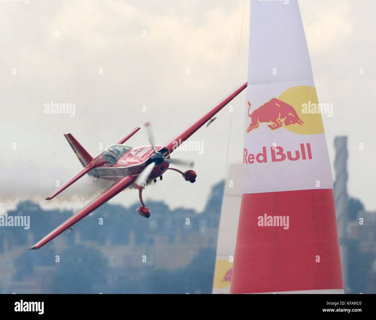 Extra 300s hi-res stock photography and images - Alamy