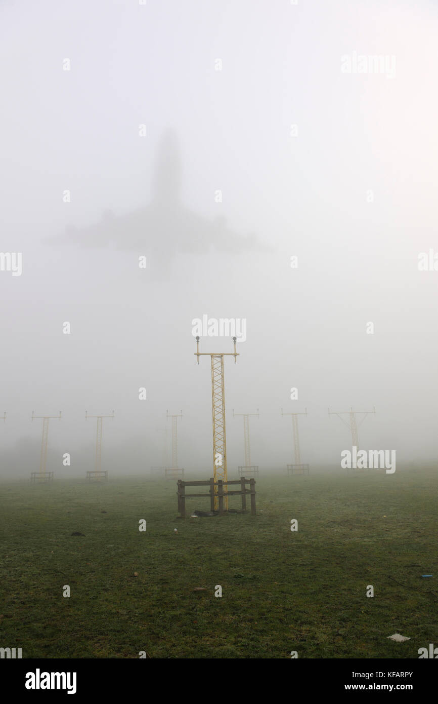 Landing approach views hi-res stock photography and images - Alamy