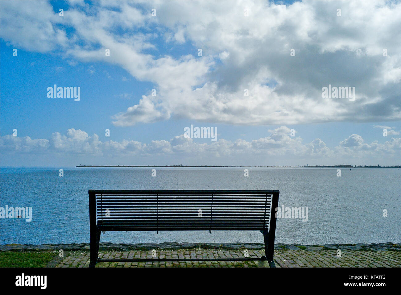 Volendam, a traditional fishermen harbor near Amsterdam, Netherlands ...