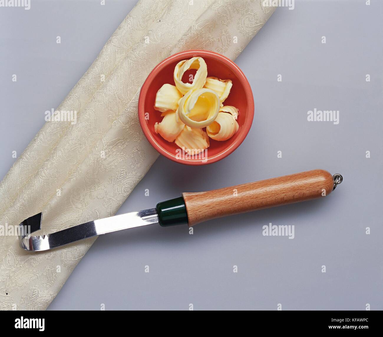STILL LIFE, Kitchen Utensils, CURLING BUTTER Stock Photo - Alamy