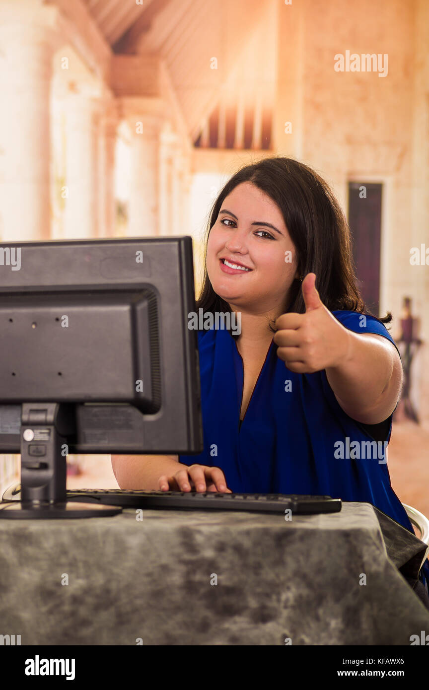 Sitting desk woman obese hi-res stock photography and images - Alamy
