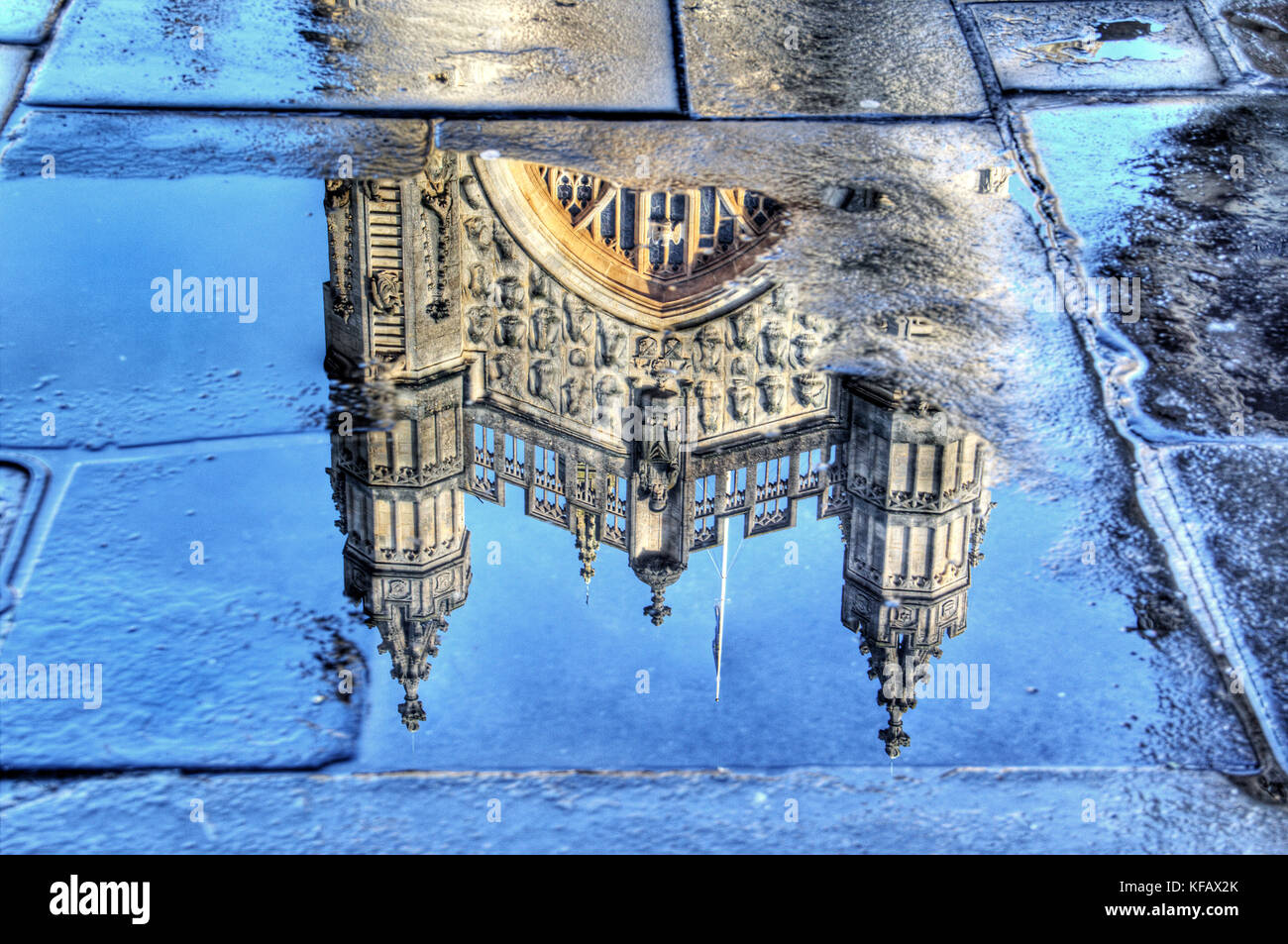 Bath Abbey reflection in rain water Stock Photo - Alamy