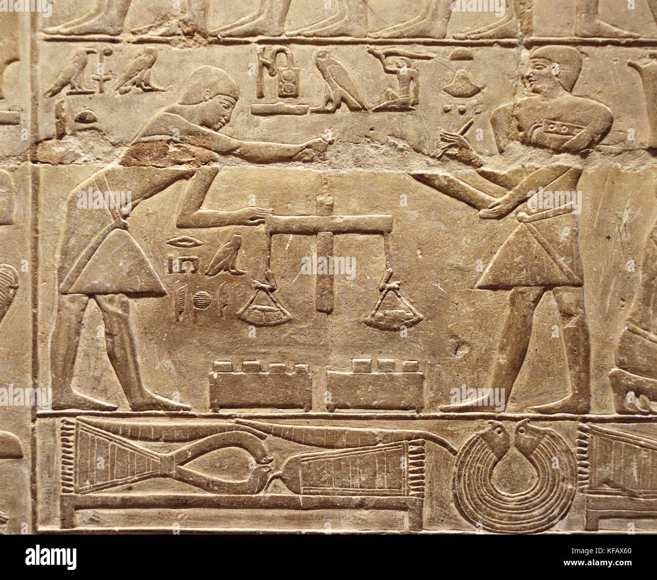 Ancient egyptian scales hi-res stock photography and images - Alamy