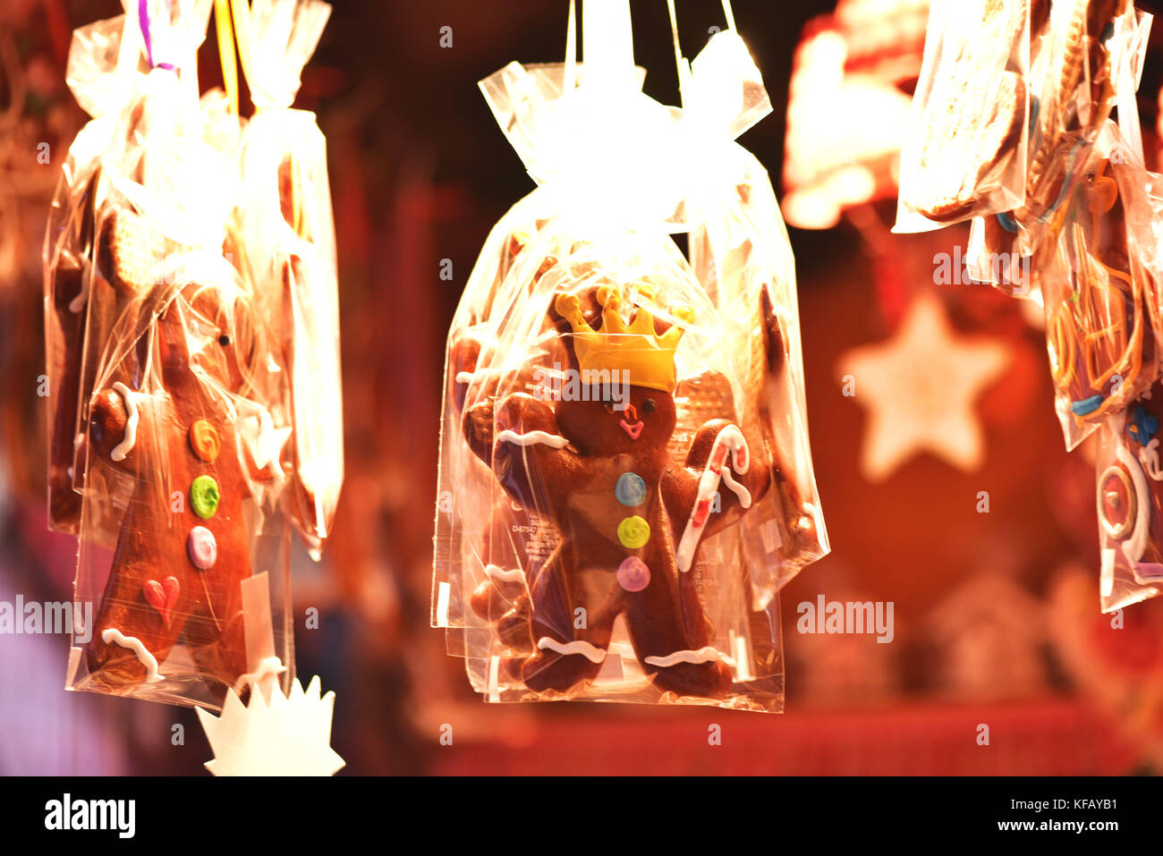 Gingerbread give hi-res stock photography and images - Alamy