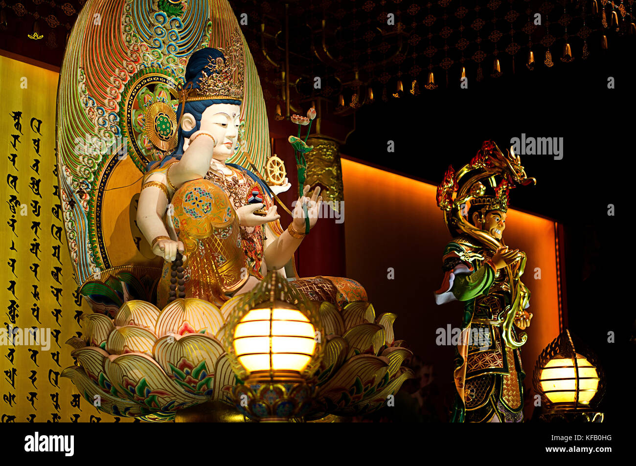 Buddhas inside the Buddha Tooth Relic Temple, Chinatown, Singapore ...