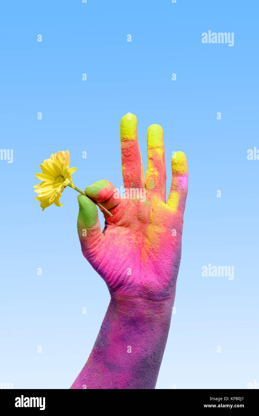Holi hands india hi-res stock photography and images - Alamy