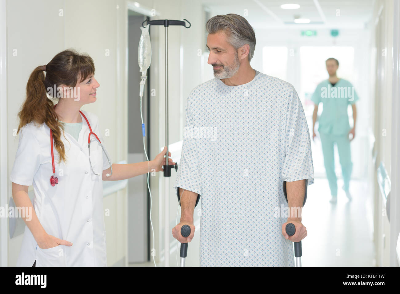 Medical nurse assisting elder patient hi-res stock photography and images - Alamy