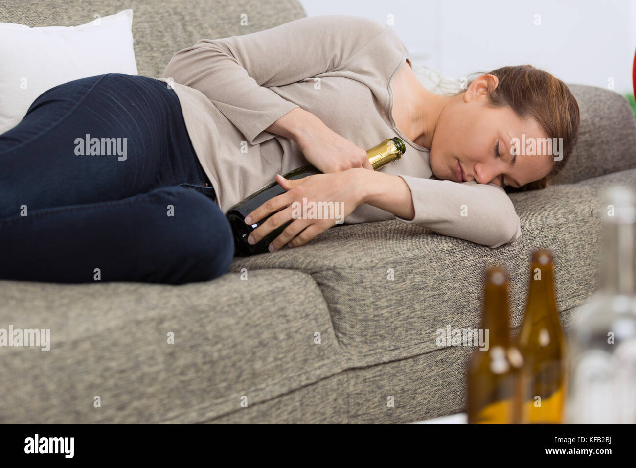 woman with drinking problem Stock Photo - Alamy