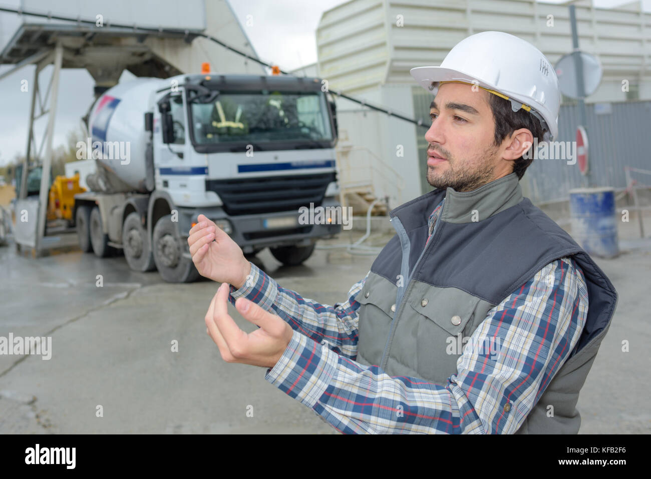 signaling the operator Stock Photo - Alamy