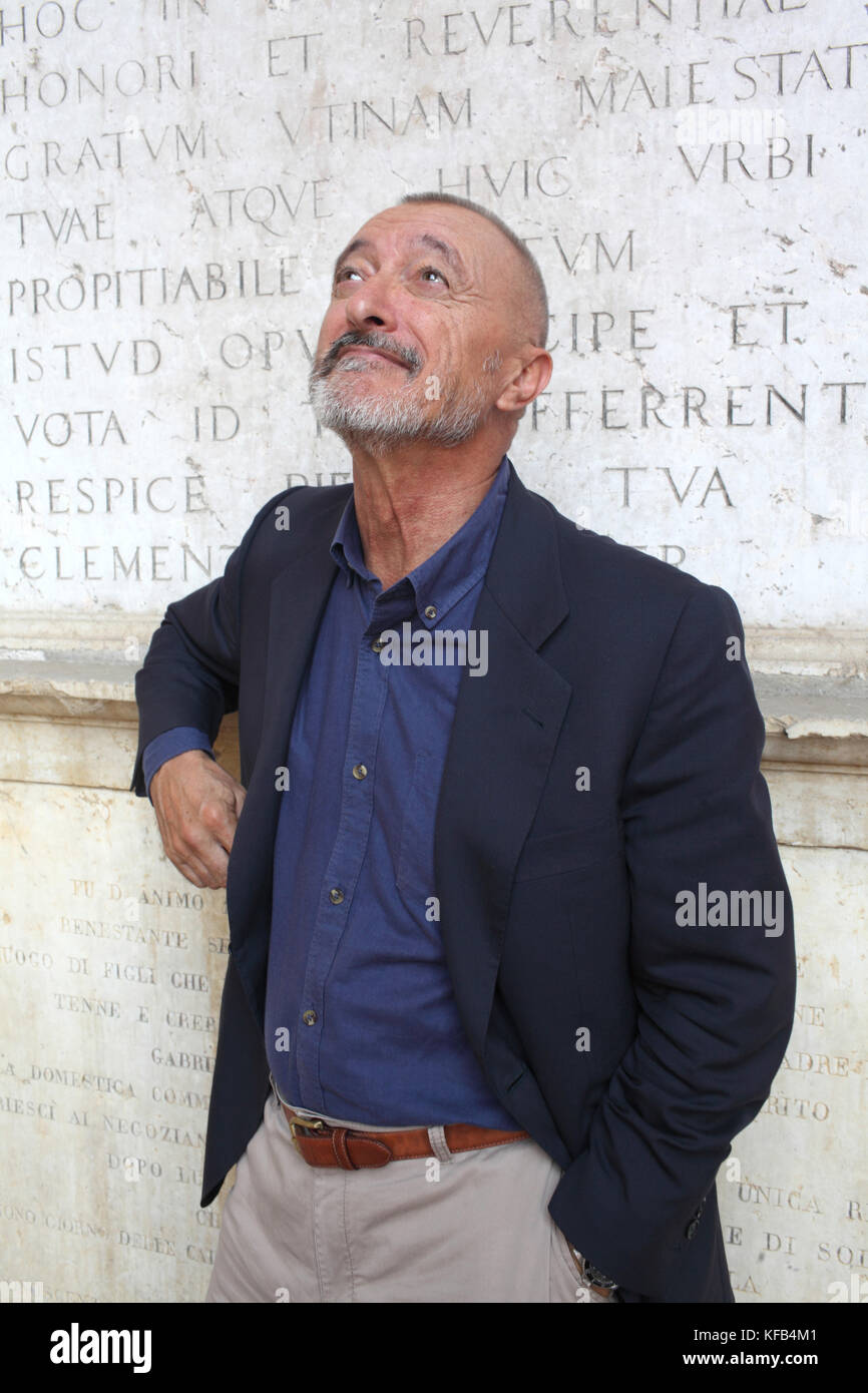 Arturo Perez-Reverte (Arturo Perez Reverte) Spanish novelist and ...