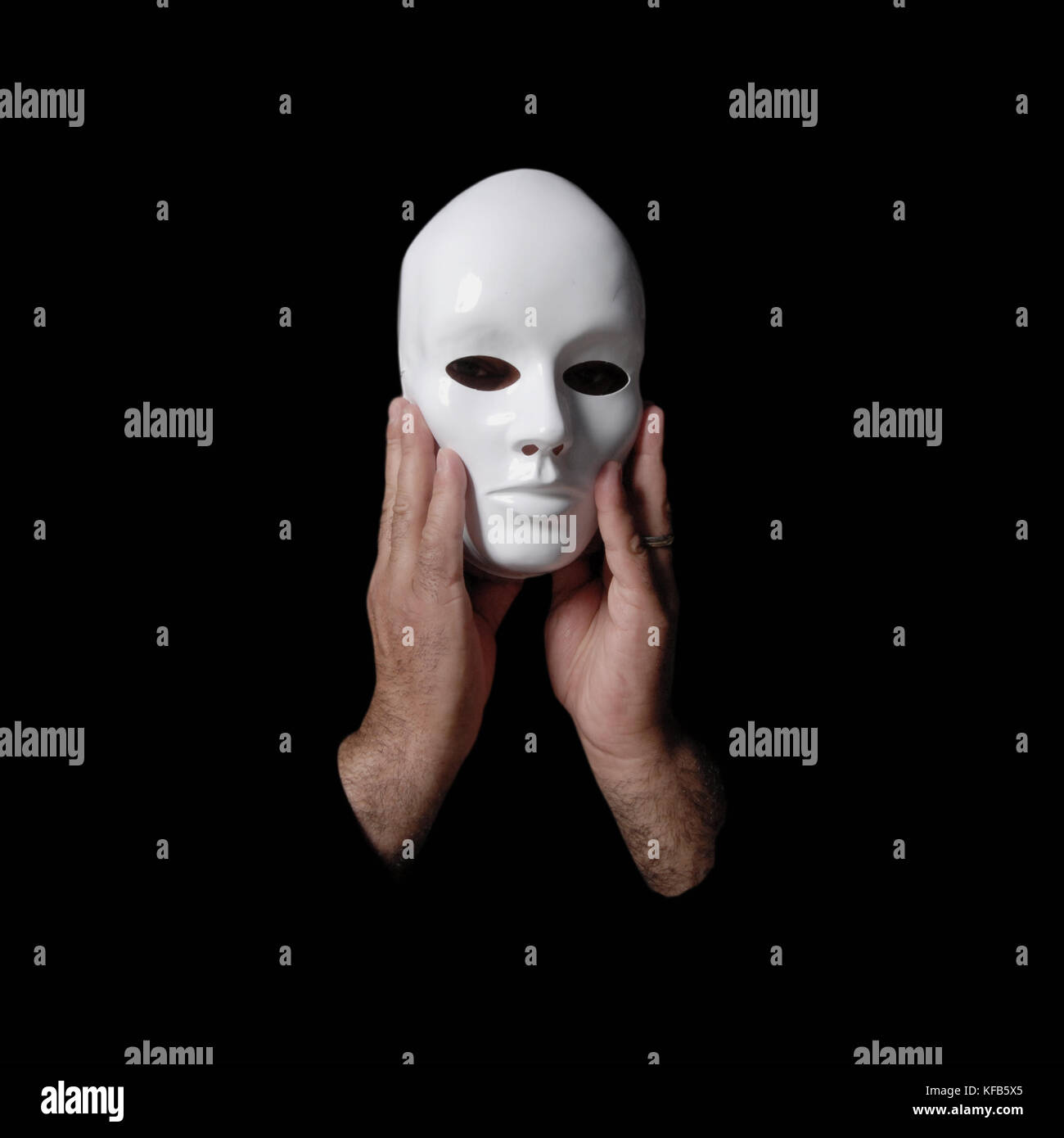 Anonymous hackers hi-res stock photography and images - Alamy