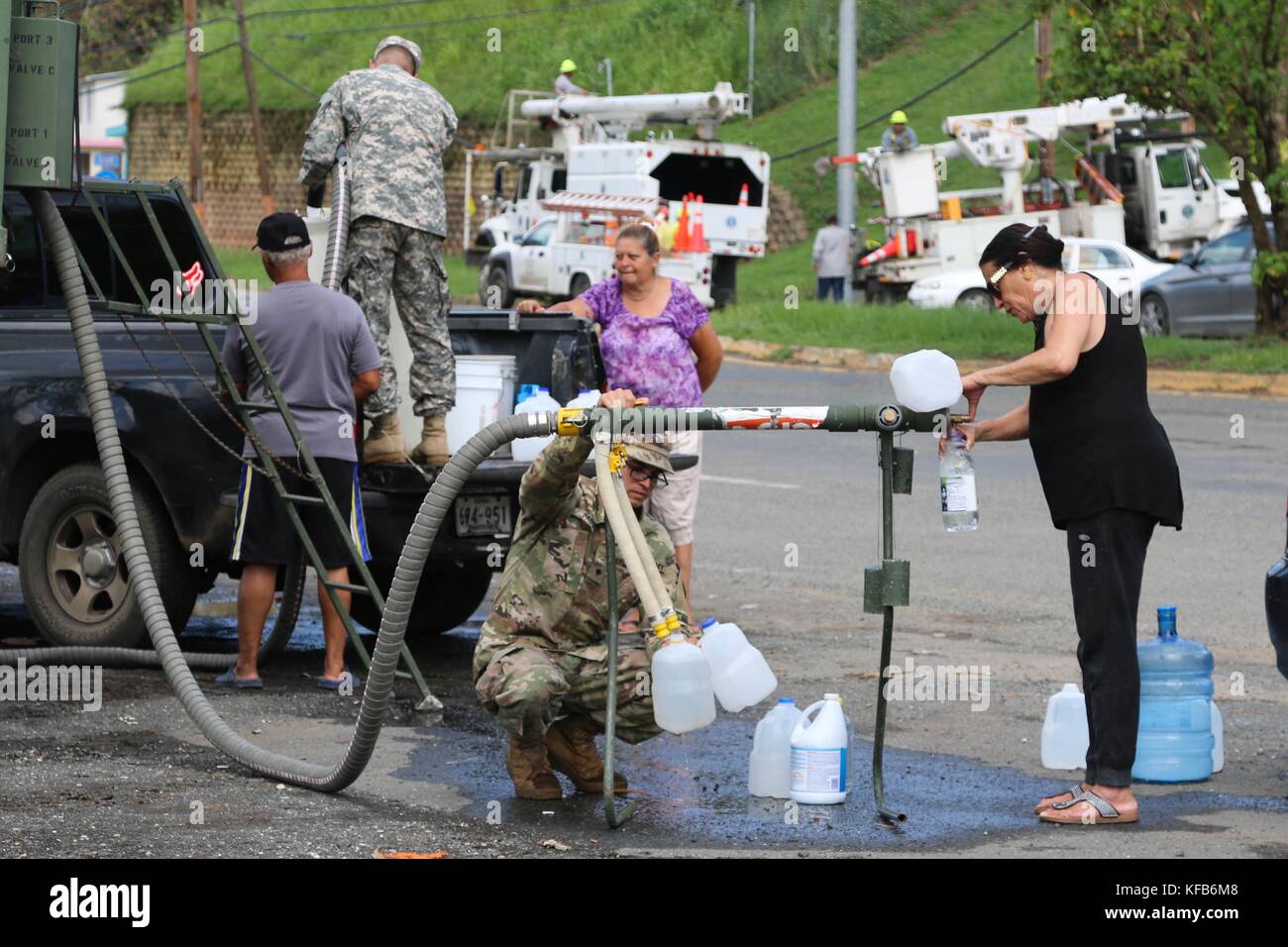 U.S. National Guard soldiers deliver clean water to Puerto Rican ...