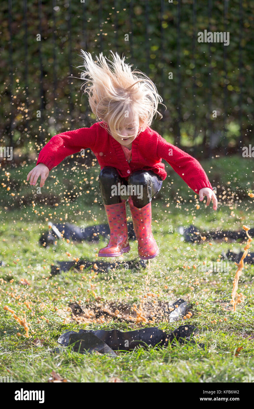 The World Puddle Jumping Championships at Wicksteed Park in ...