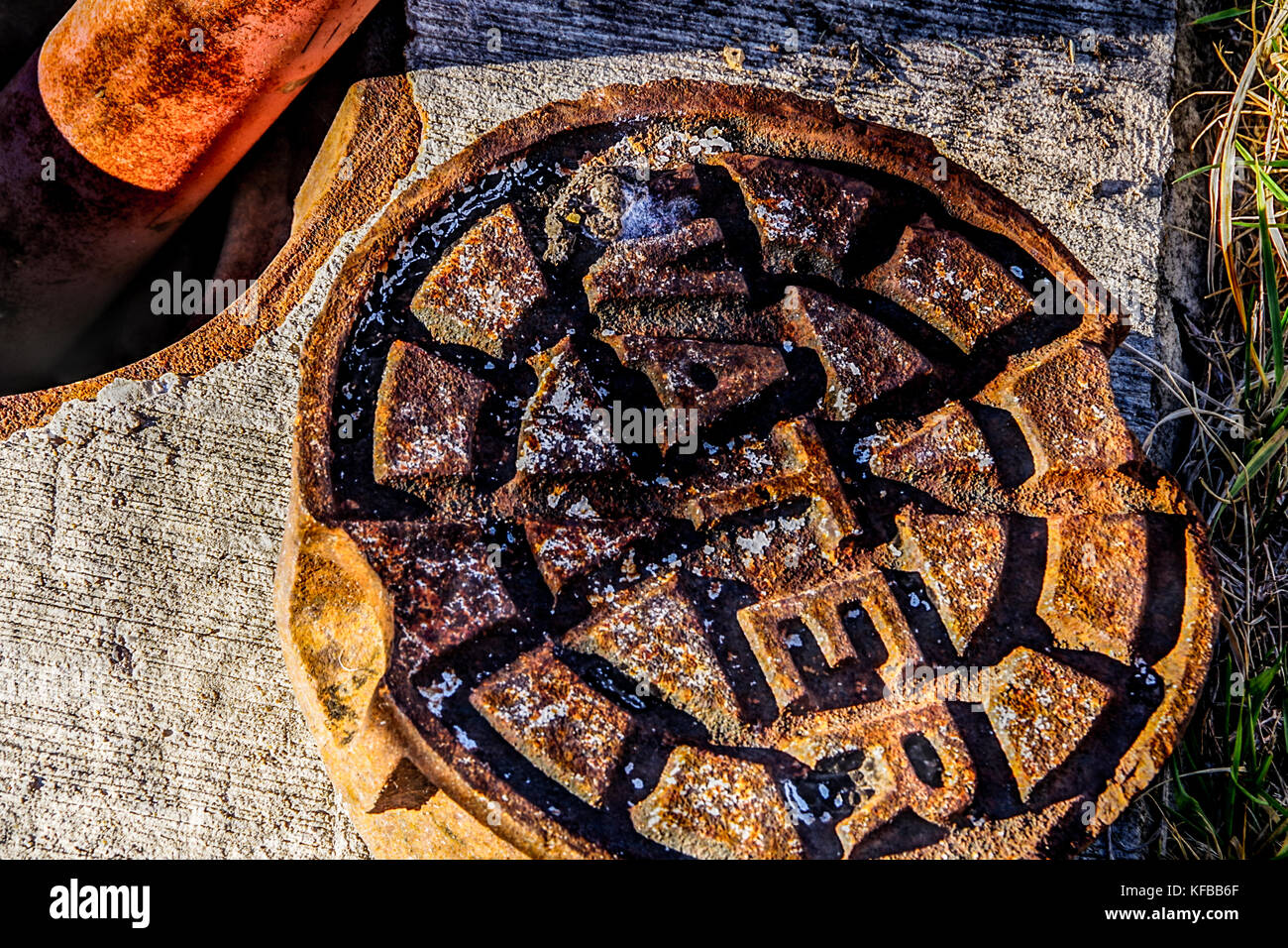 Steel wall water feature hi-res stock photography and images - Alamy