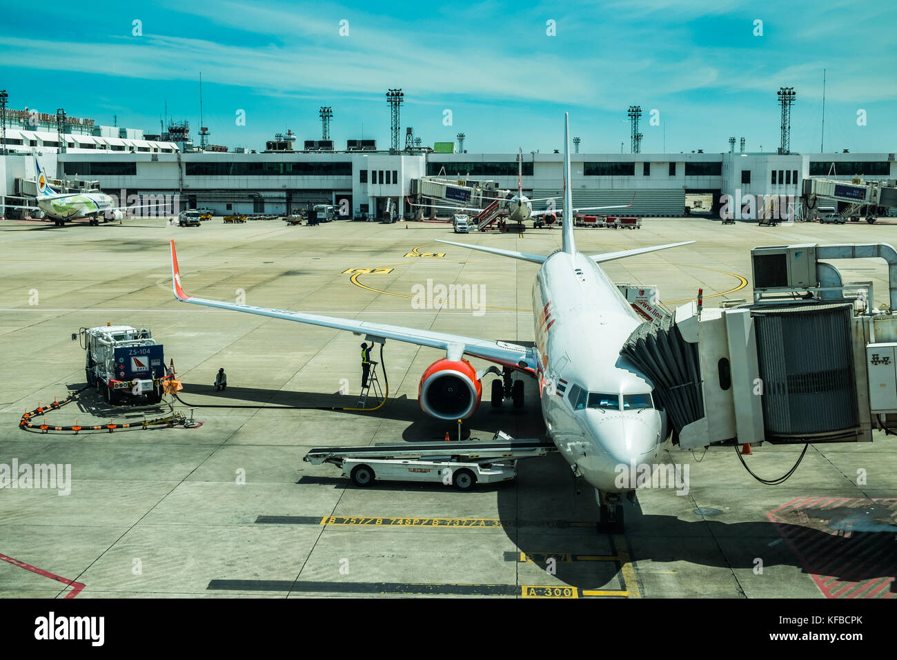 Bangkok airport ground crew hi-res stock photography and images - Alamy