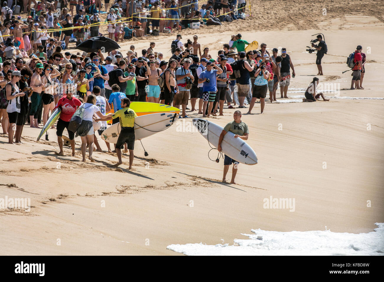 HAWAII, Oahu, North Shore, Eddie Aikau, 2016, spectators watching the ...