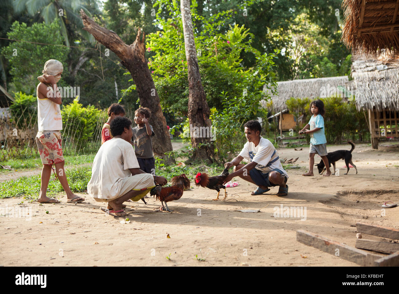 PHILIPPINES, Palawan, Barangay region, young Batak men in Kalakwasan ...