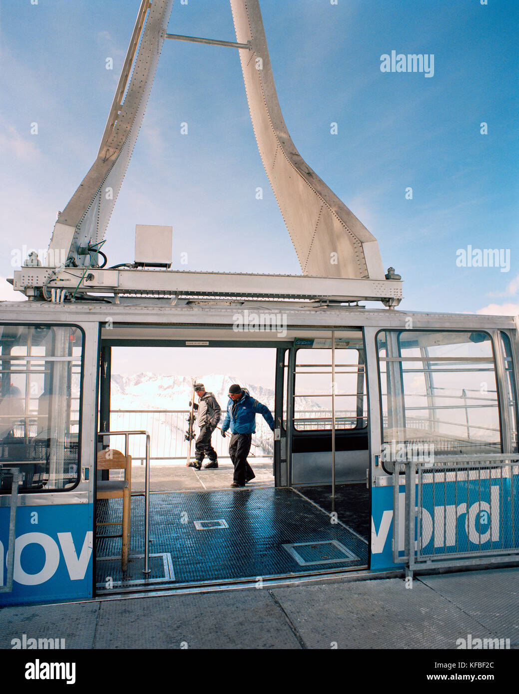 USA, Utah, the last skier unloads the tram, Snowbird Ski Resort Stock ...