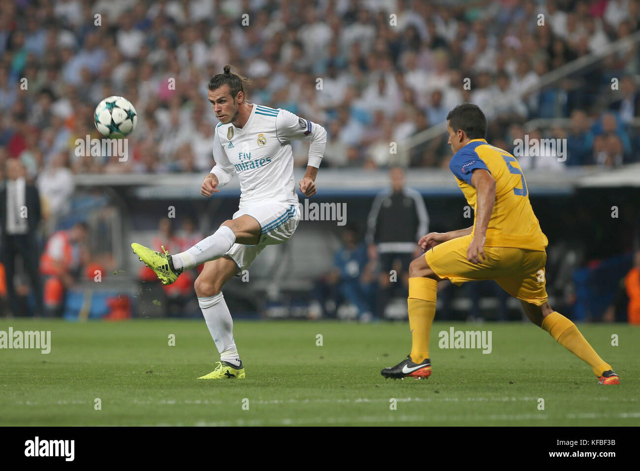 MADRID, SPAIN - Gareth Bale controls the ball. Defending champion Real ...