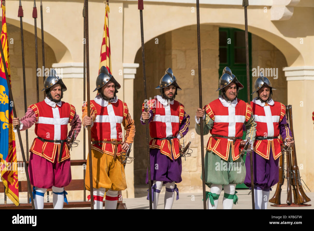 Malta valletta knight in uniform hi-res stock photography and images ...