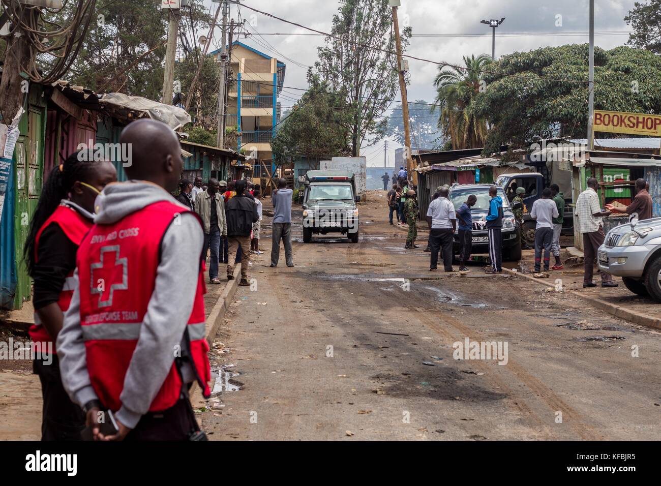 Nairobi, Kenya. 26th Oct, 2017. The main road to a school in Olympic ...