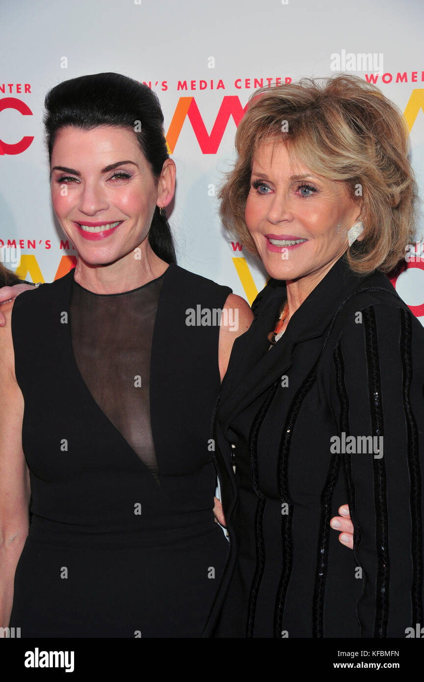 New York, NY, USA. 26th Oct, 2017. Julianna Margulies and Jane Fonda at ...
