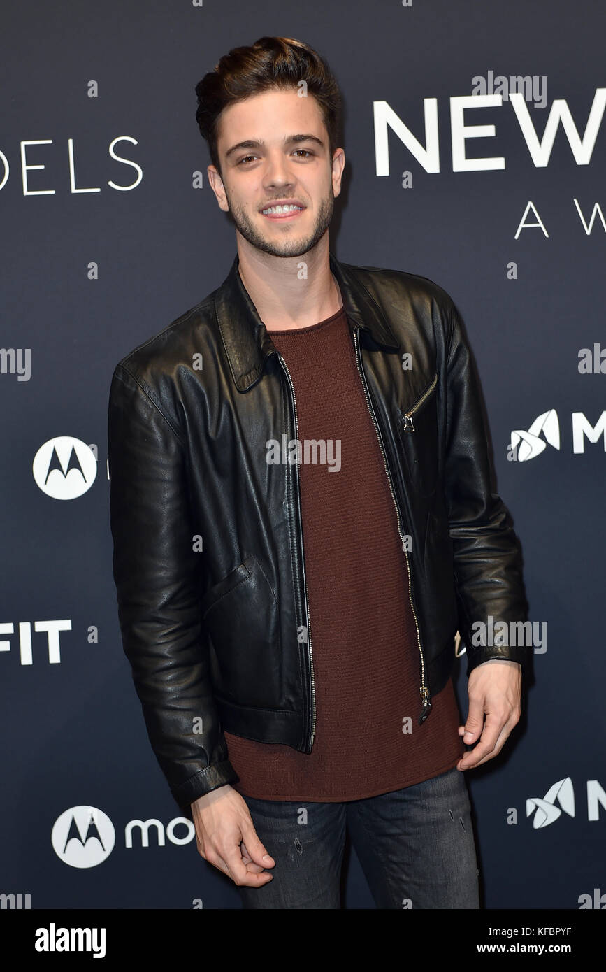 Berlin, Germany. 26th Oct, 2017. Luca Haenni arrives at the New Body ...