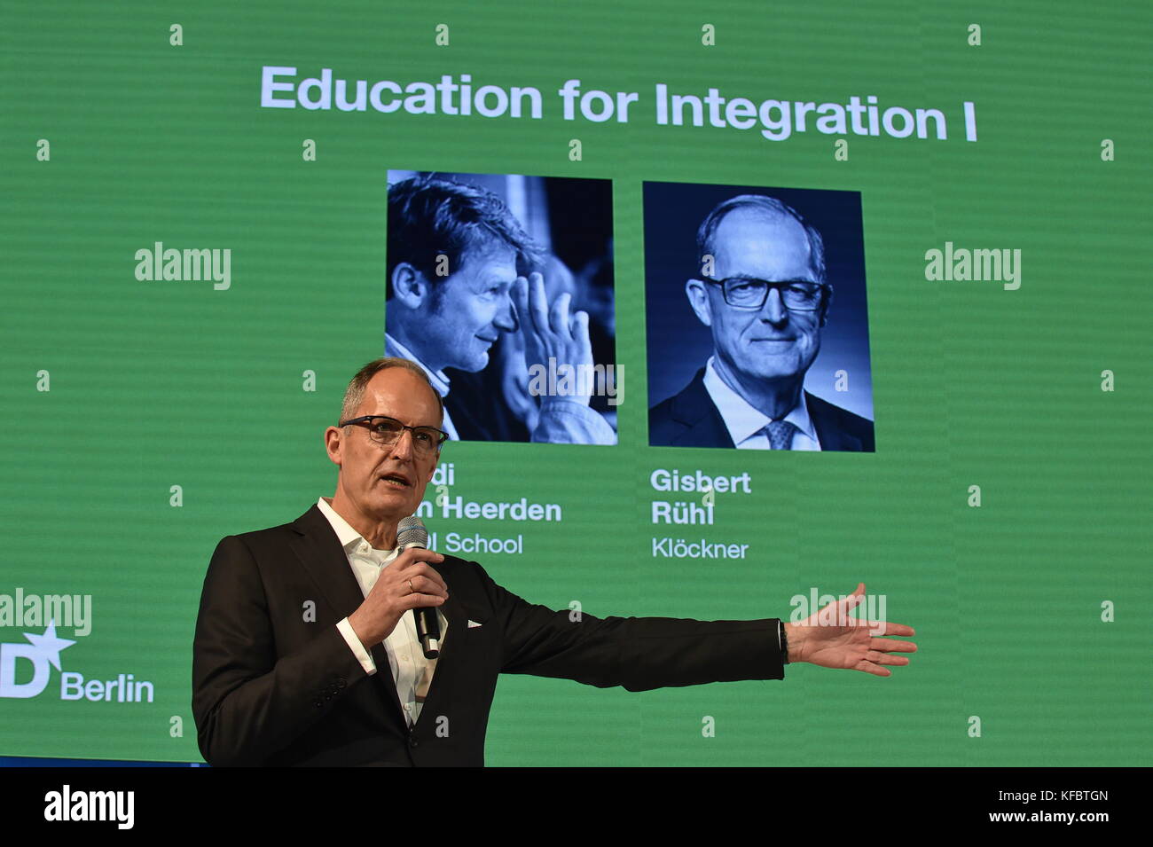 BERLIN/GERMANY - OCTOBER 27: Gisbert Rühl (Klöckner, l.) introduces ...