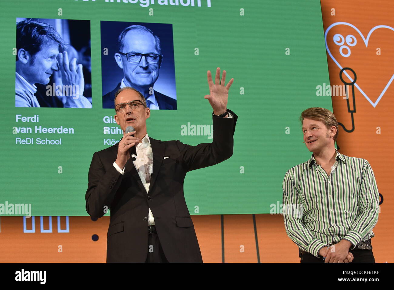 BERLIN/GERMANY - OCTOBER 27: Gisbert Rühl (Klöckner, l.) introduces ...