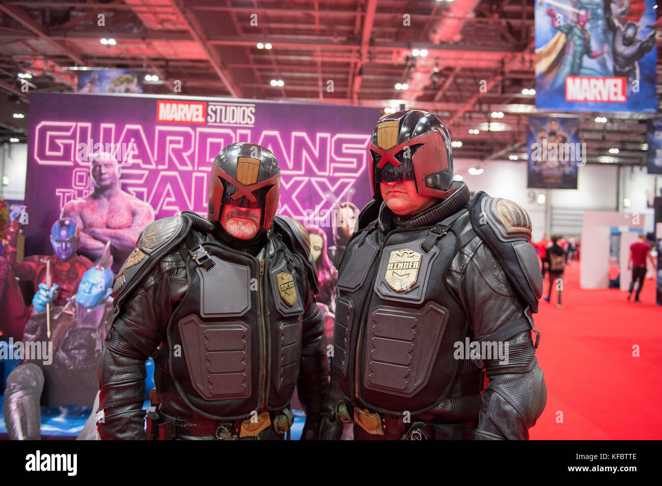 ExCel, London, UK. 27 October, 2017. Fans and cosplayers arrive for the ...