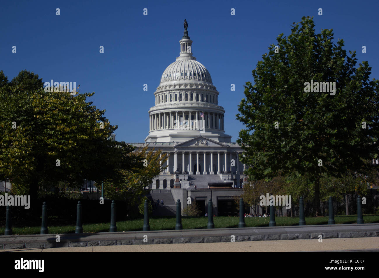 Washington, DC, USA. 27th Oct, 2017. The U.S. Capitol is seen on a ...
