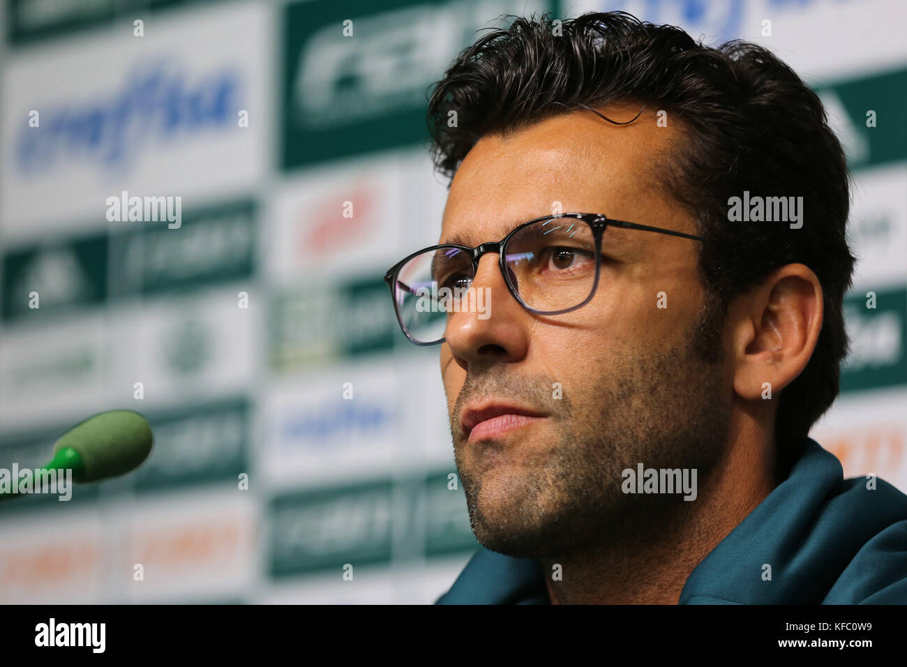 SÃO PAULO, SP - 27.10.2017: TREINO DO PALMEIRAS - The technician ...