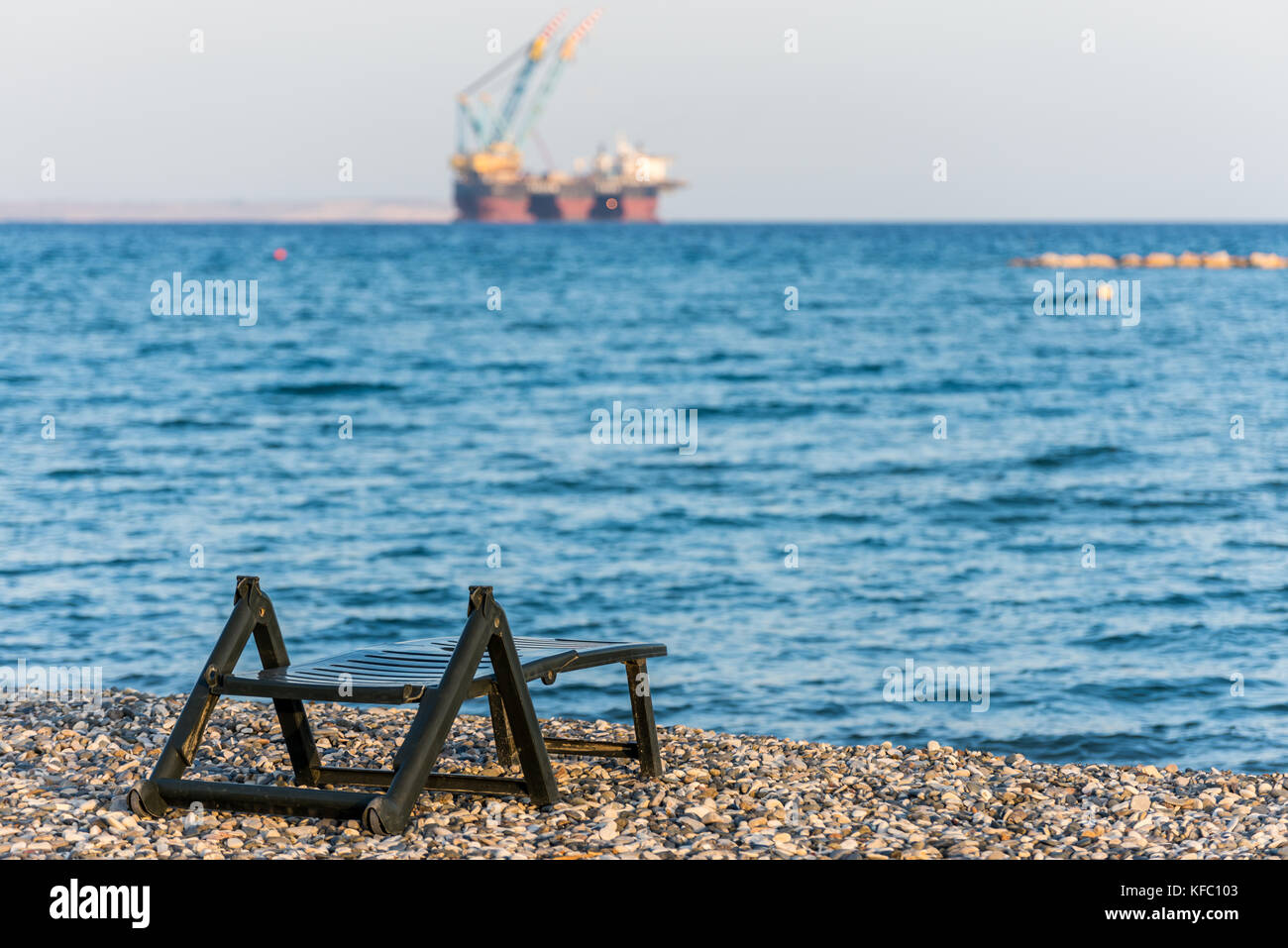 Larnaca bay, Cyprus. 27th October, 2017. Oil and gas rigging platform ...
